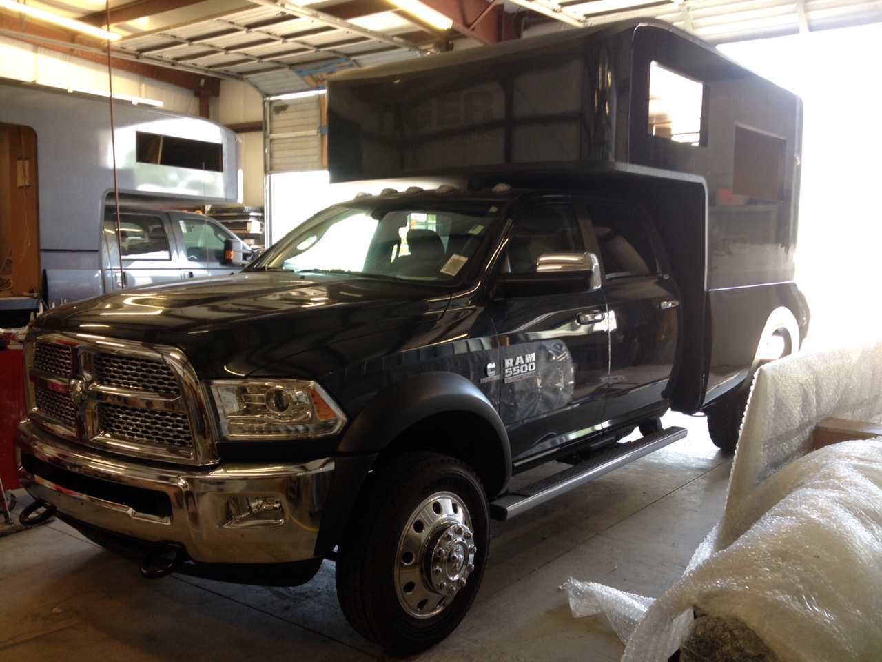 Two Tigers « Tiger RV Traveler